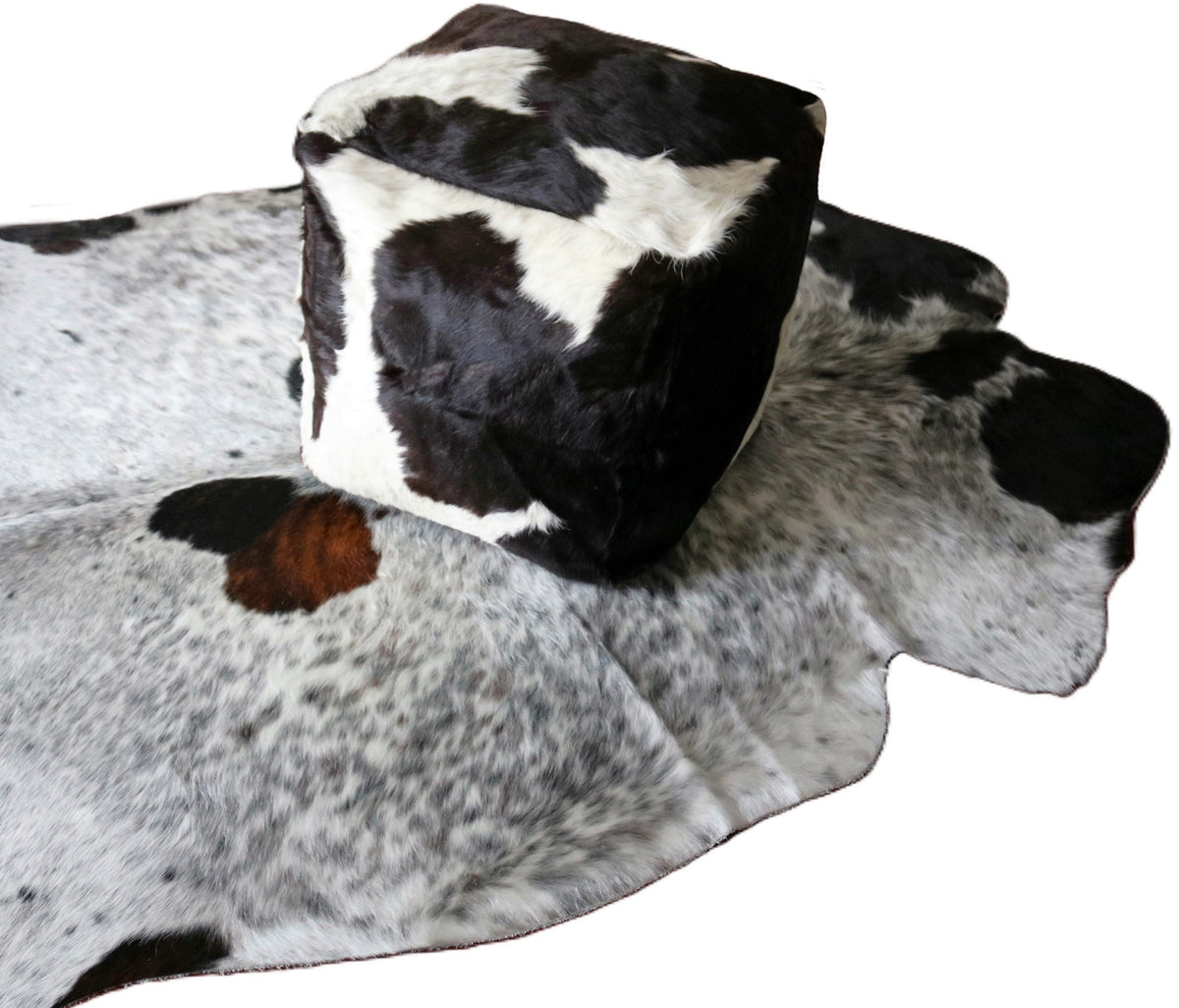 20' Black and white cowhide pouf. Code 77105. – CowhidesInCanada